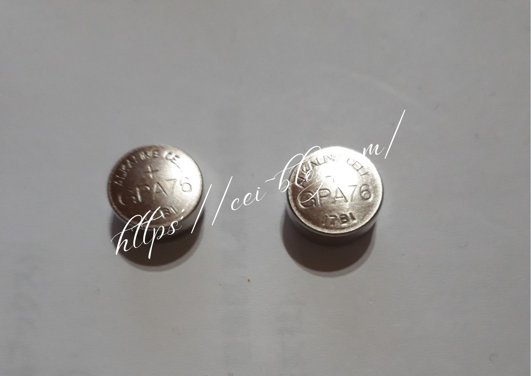 ボタン電池「GPA76」は「LR44」で代用できる！捨て方も紹介 | ダークホース